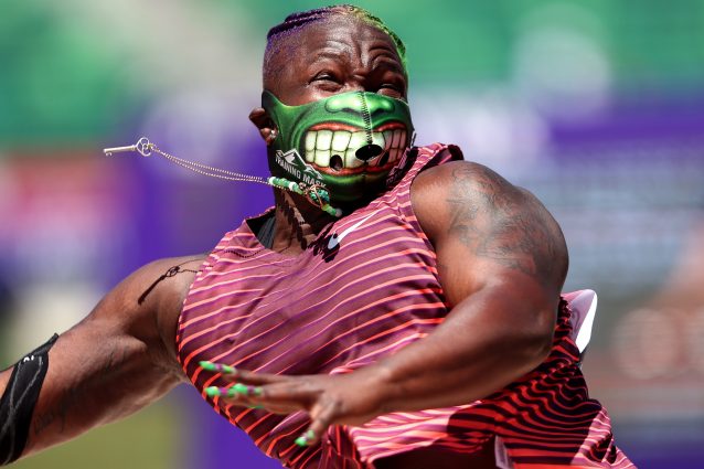 Chi è Raven Saunders, la donna mascherata alle Olimpiadi di Parigi ...