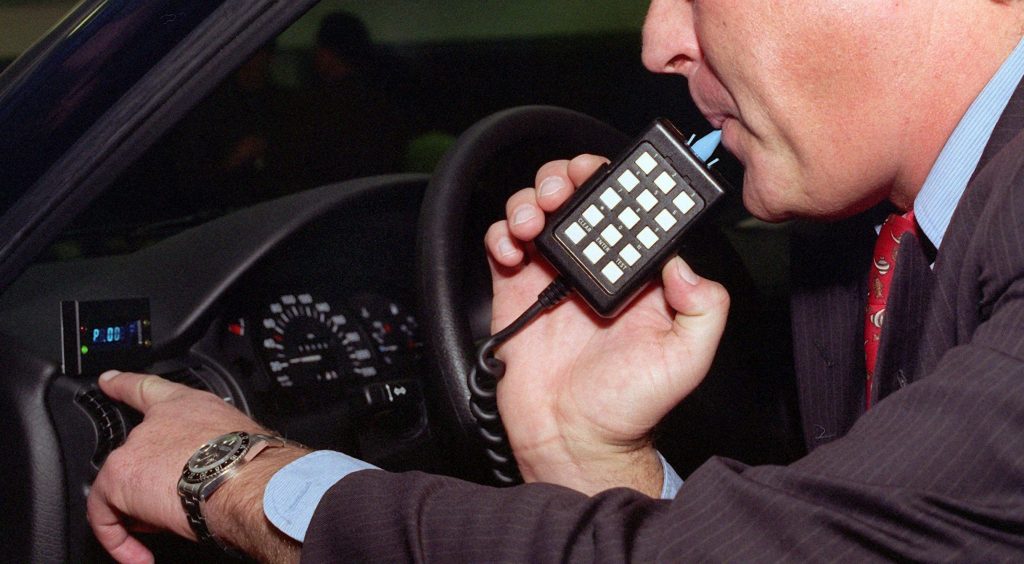 Cos'è l'Alcolock nel nuovo Codice della Strada, per chi è obbligatorio ...