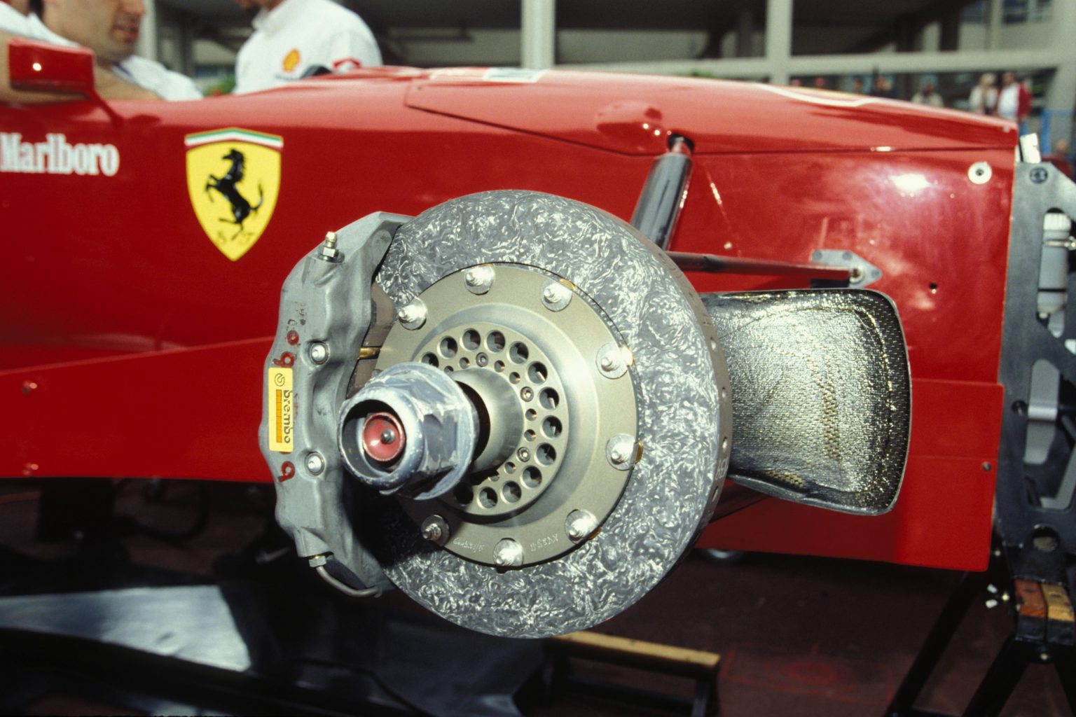 Sono passati 50 anni dai freni in ghisa sulla Ferrari F1 di Lauda ...