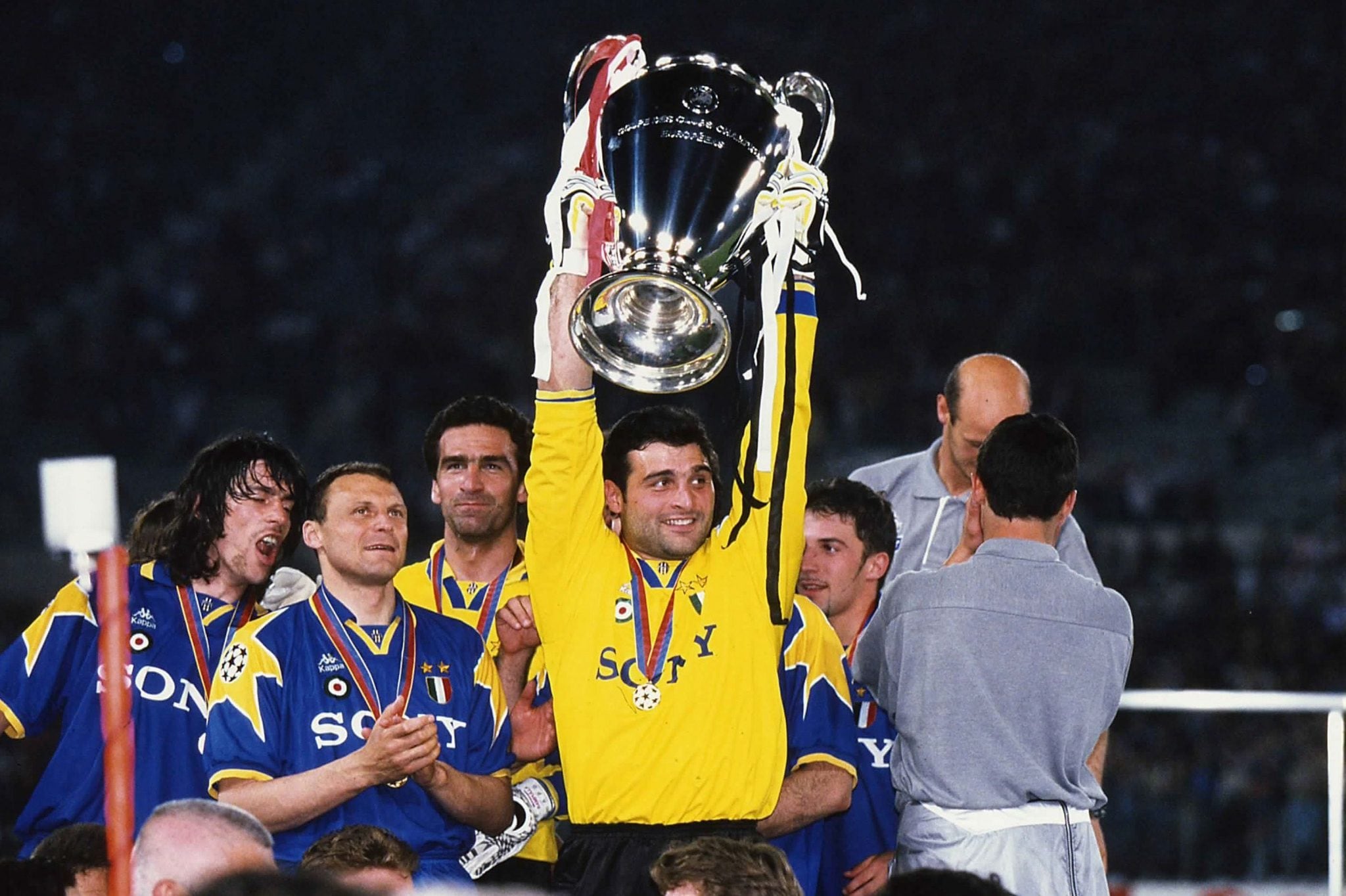 Cosa fa Angelo Peruzzi oggi: "Il pensionato, bello svegliarsi la ...