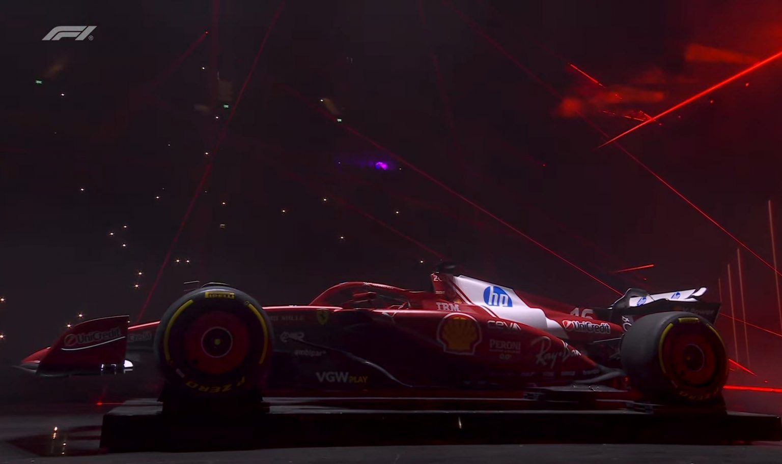 La presentazione della Ferrari SF-25 di Hamilton e Leclerc e degli ...