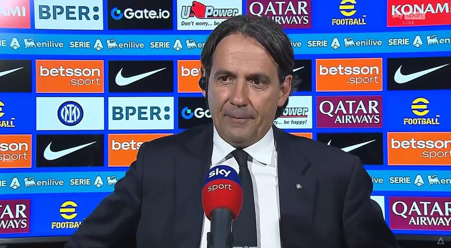 Simone Inzaghi corregge il giornalista in tv: "Triplete? No, veramente ...