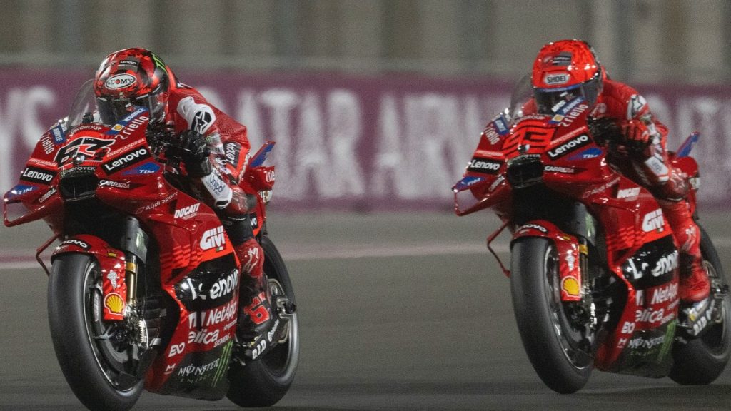 MotoGP Spagna, Marc Marquez vince la gara sprint a Jerez: secondo suo fratello Alex, poi Bagnaia ...