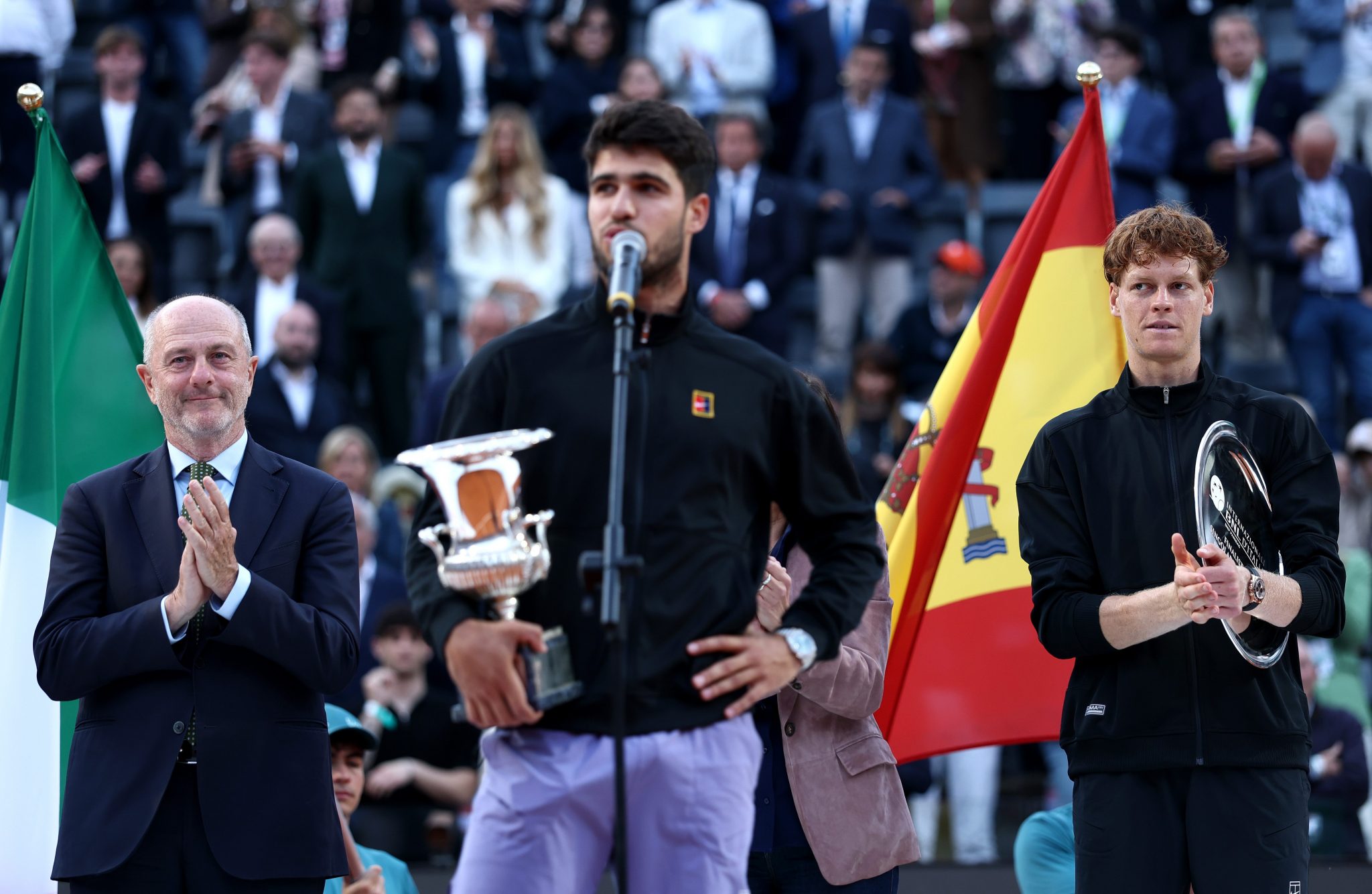 Il primo pensiero di Alcaraz dopo la vittoria è un messaggio stupendo ...