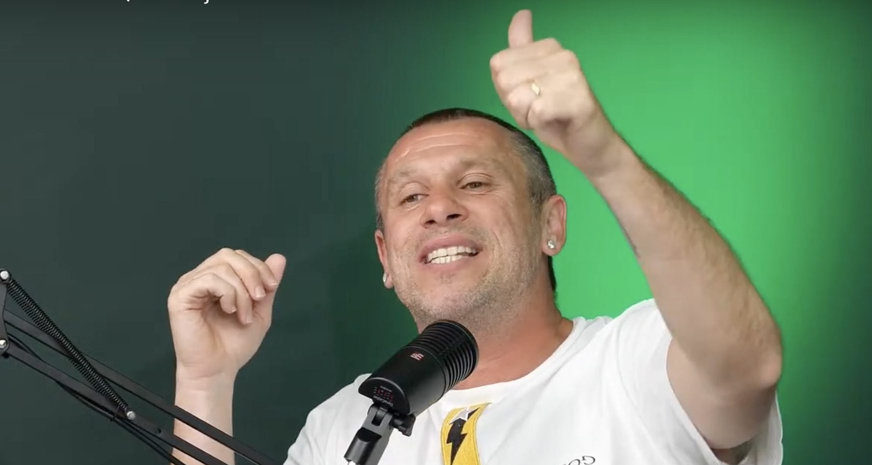 Cassano annuncia: "Se succede chiudo Instagram e non vado più in TV ...