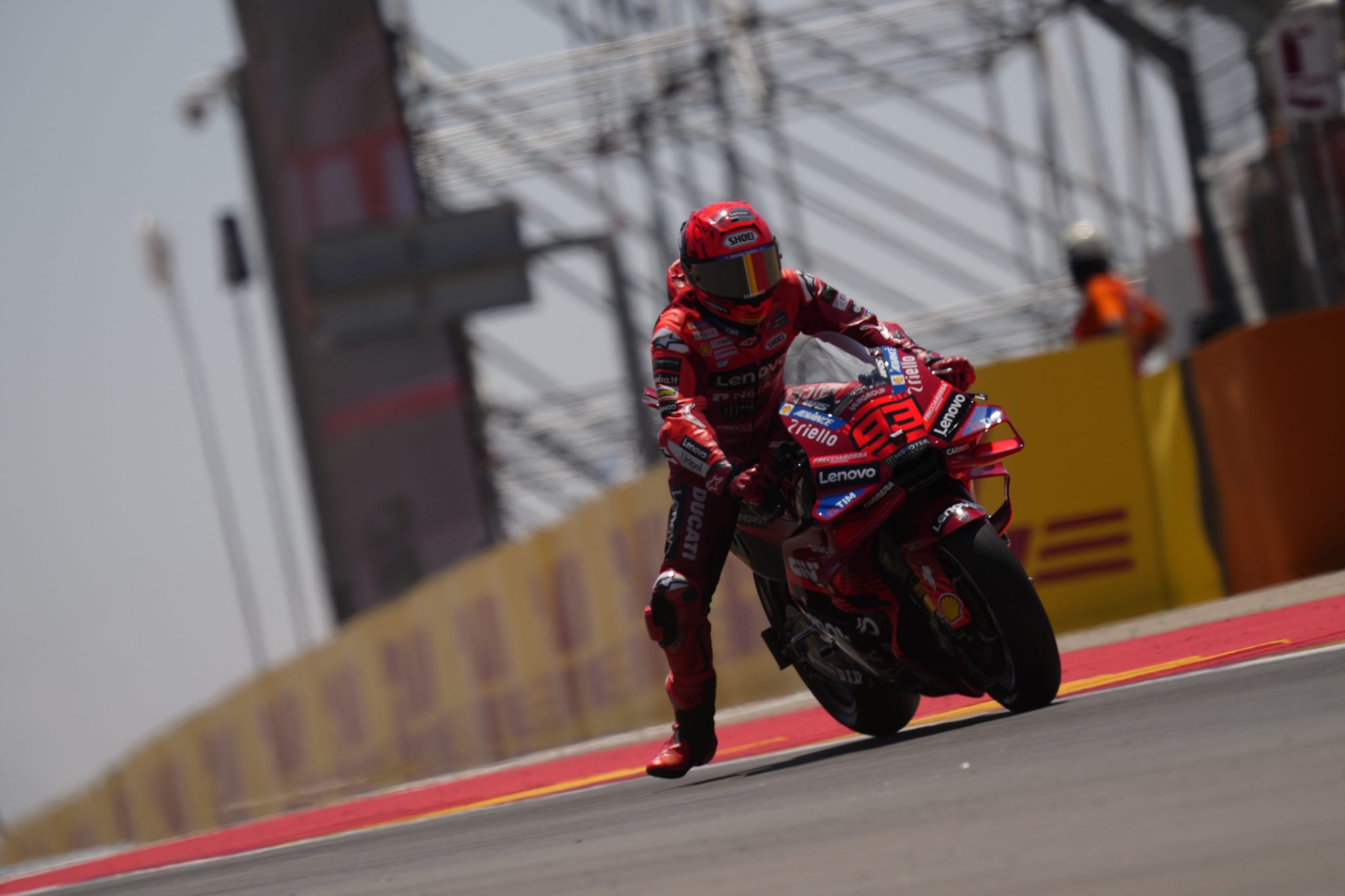 Marc Marquez mostruoso ad Aragon, batte 17 volte il vecchio record ...