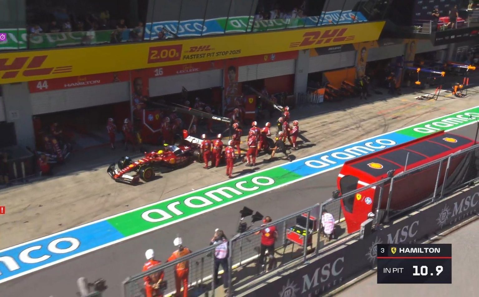 Hamilton prova una mossa disperata per soffiare il podio a Leclerc: la ...