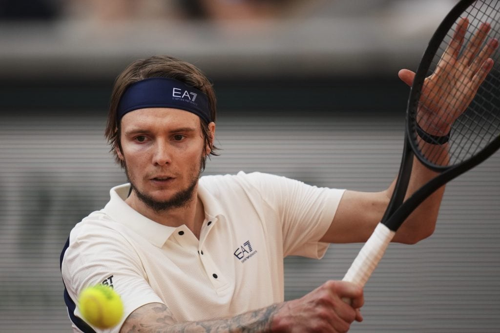 Chi è Bublik, controverso kazako che ha battuto Sinner e odiava il ...