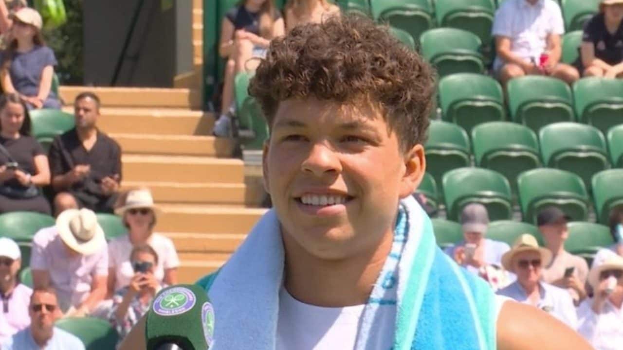 Shelton dopo il match durato solo 70 secondi a Wimbledon: "Scusatemi". Ma non è stata colpa sua