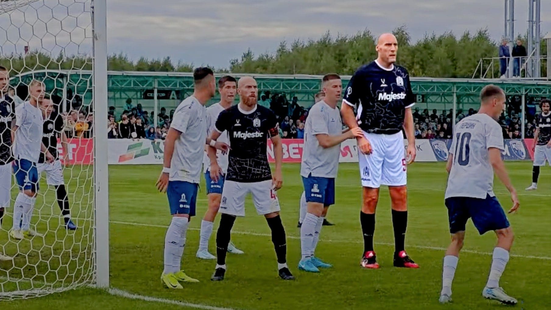 Pavel Podkolzin è diventato il giocatore più alto nella storia del ...