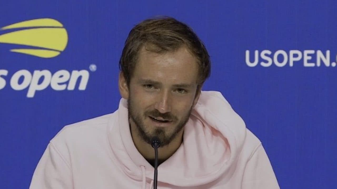 Medvedev incontenibile agli US Open: "Sto per avere una multa pesante ...