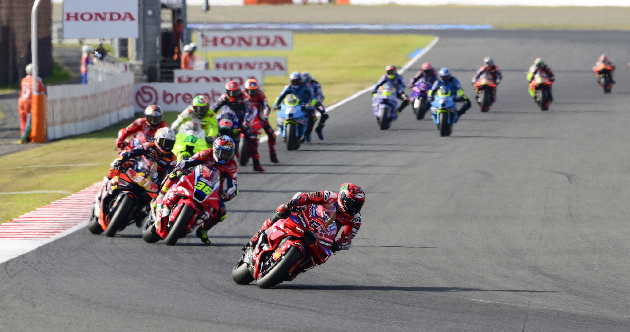 MotoGP, orari TV del GP Giappone su TV8 e Sky: dove vederla in diretta e streaming, Bagnaia in pole