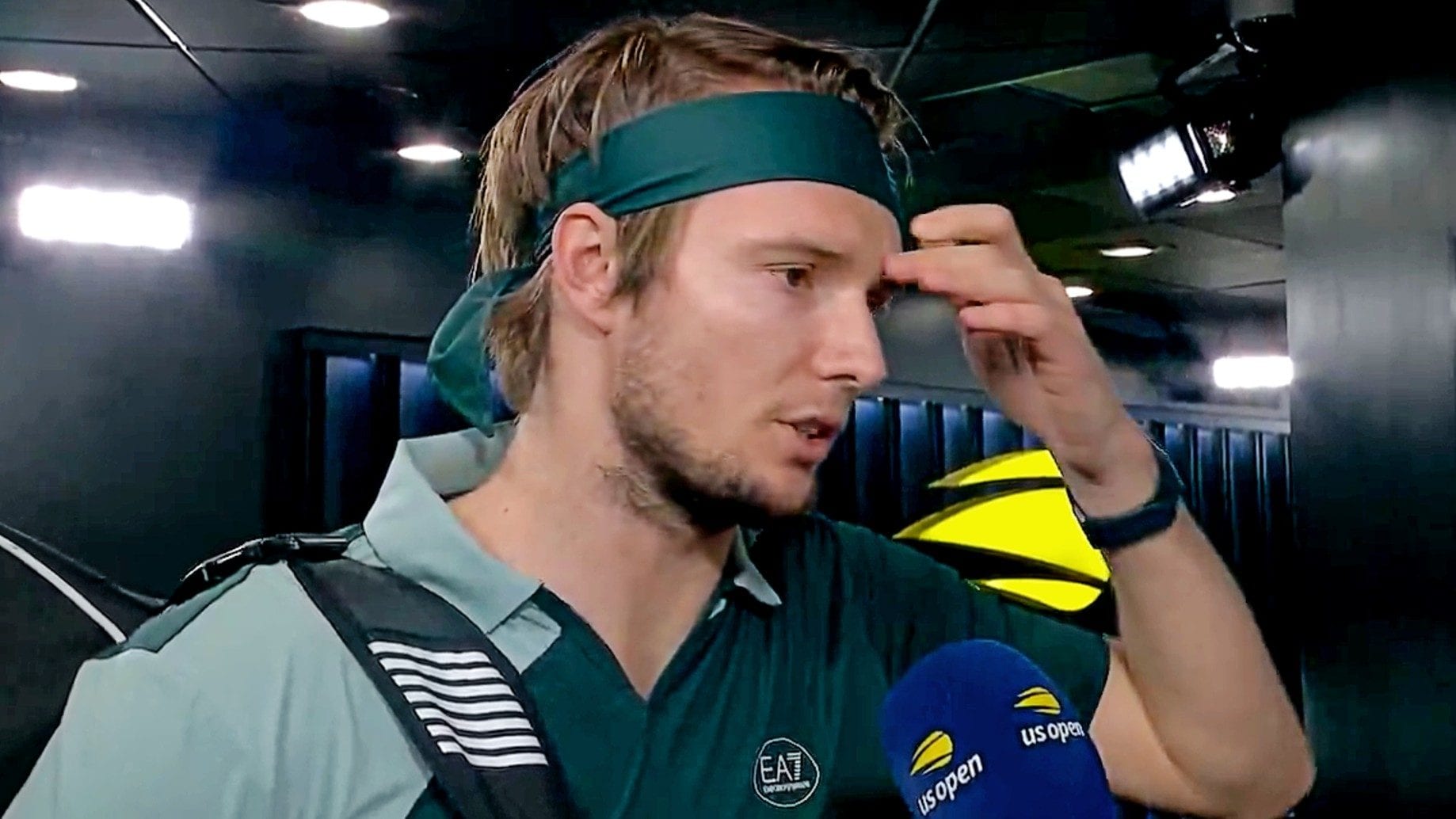 Bublik scioccato ha una bizzarra spiegazione su Jannik Sinner: "È intelligenza artificiale"