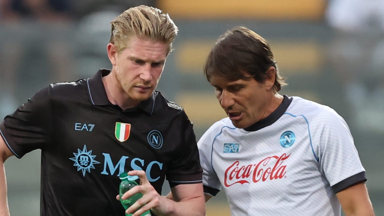 Cosa ha fatto Conte con De Bruyne dopo il cambio col Milan: un solo ...