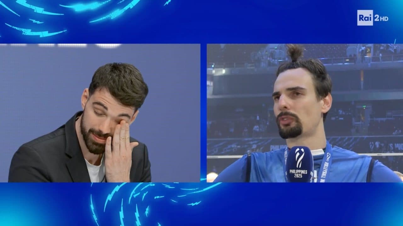 Simone Giannelli dedica la vittoria dei Mondiali a Daniele Lavia: poi lo fa piangere in diretta