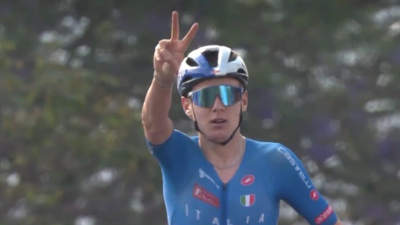 Chi è Lorenzo Finn, ciclista italiano che ha dominato i Mondiali U23 ...