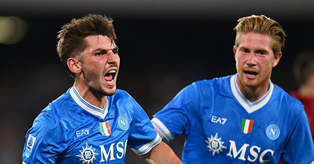 Il Napoli batte il Pisa, prende i punti e scappa in testa. Ma quanta ...