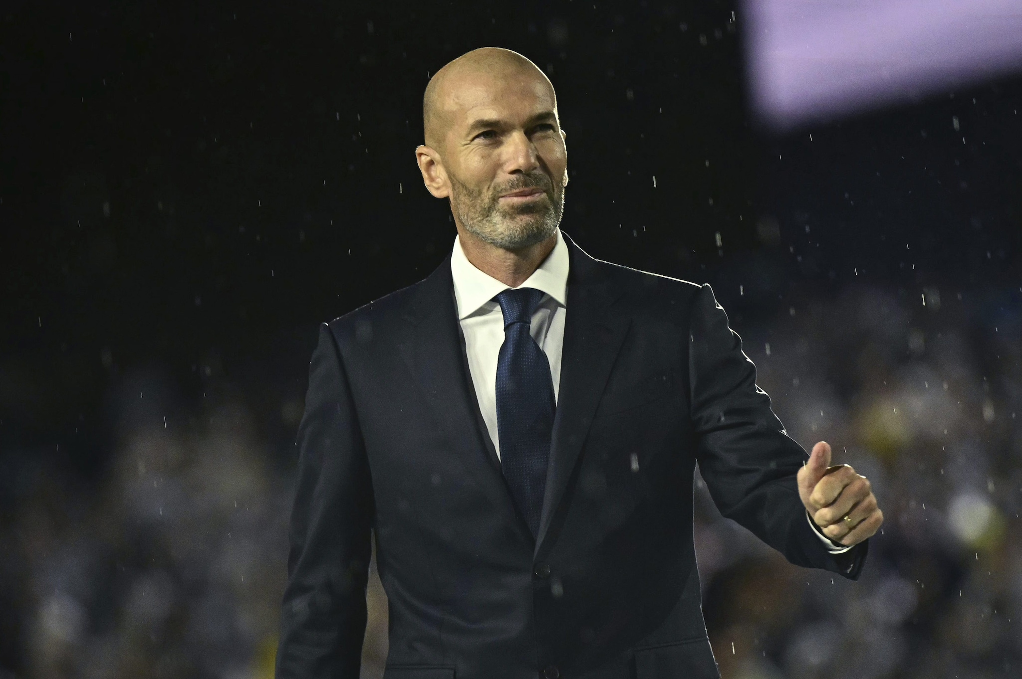 Zidane tornerà in panchina dopo i Mondiali per la prima volta dal 2021 ...