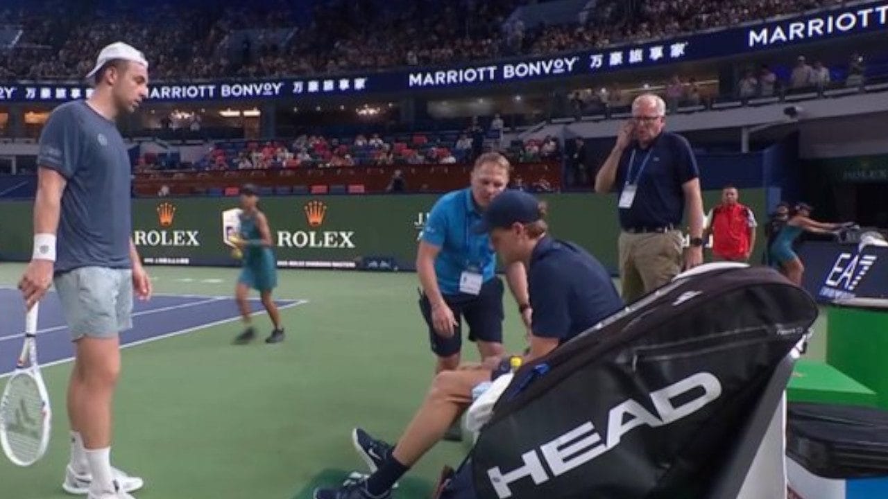 Sinner KO, si ritira contro Griekspoor durante il 3° set: esce dal ...