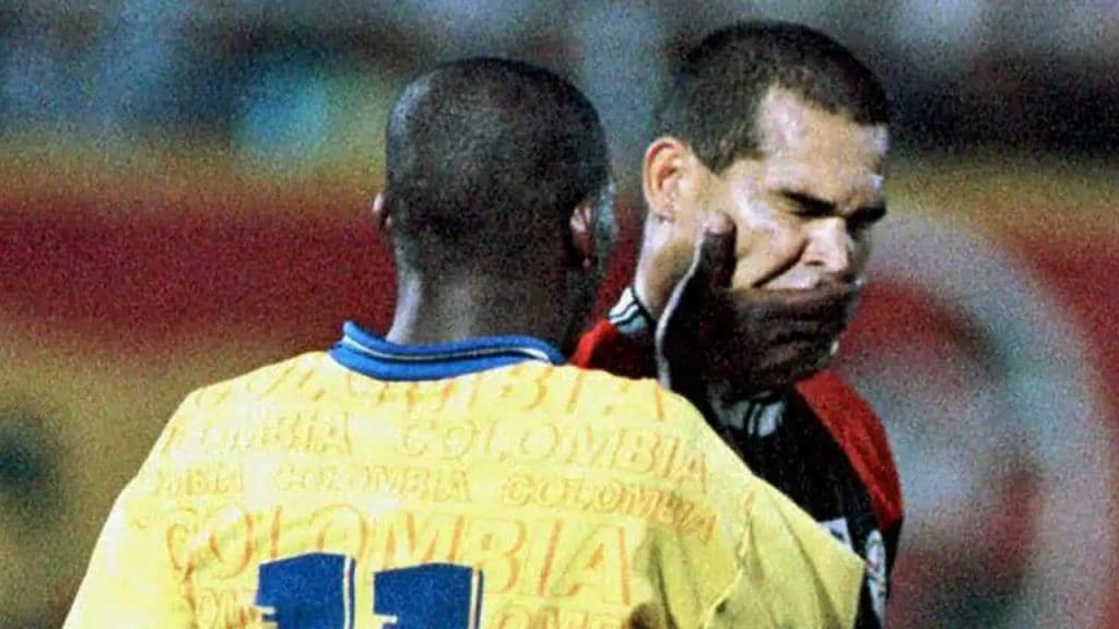 La rissa tra Asprilla e Chilavert che poteva finire in omicidio: quando ...