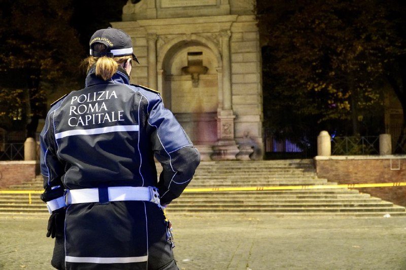 Vigile urbano ubriaco insulta i colleghi in servizio a Trastevere ...