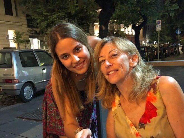 "Lisa è morta a 17 anni tra atroci sofferenze". I genitori contro il ...