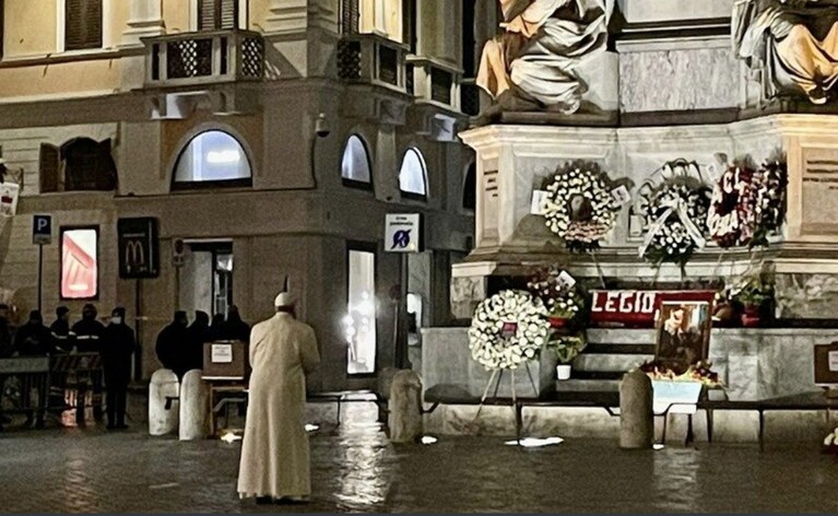 Immacolata Concezione a Roma, la storia della colonna e l'omaggio del ...