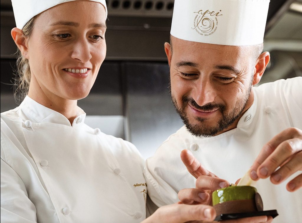 I migliori pasticceri del mondo sono romani: Iginio Massari premia la ...