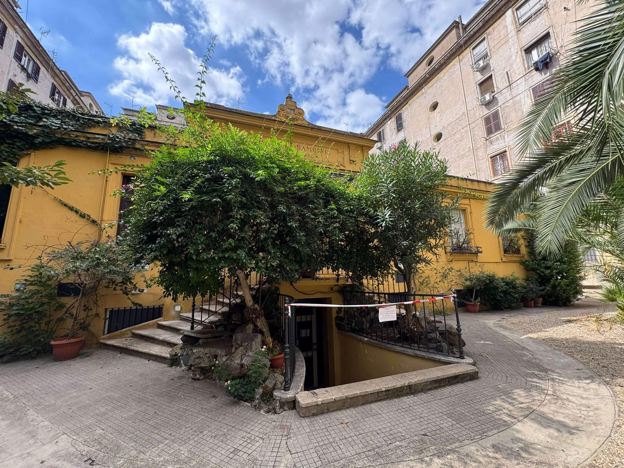 "Soffocata durante il parto": l'esito dell'autopsia sulla neonata morta nella casa maternità a Roma