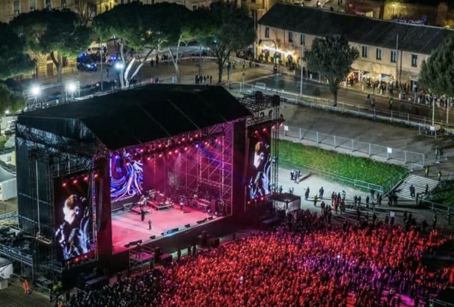Migliaia di persone per il concerto di Capodanno al Circo Massimo ...