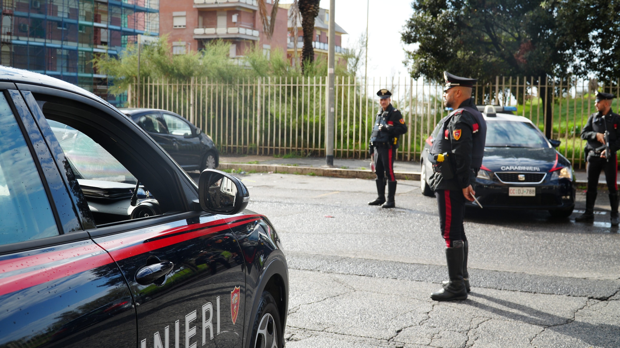 Maxi-operazione antidroga a Ostia, sequestrate più di seicento dosi di ...