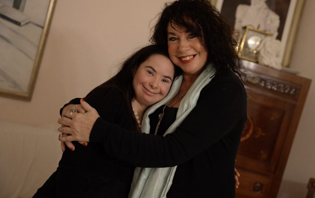 Sarah Bellome a 25 anni si laurea in arte e fa la pittrice: "La ...