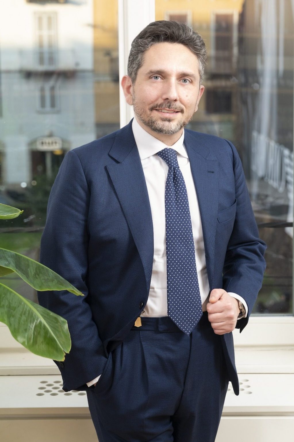 Cosa rischiano le dieci persone indagate per il crollo dell'insegna ...