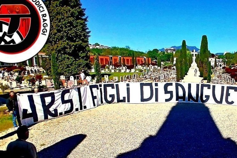 Saluti romani e "presente" dei neonazisti Do.Ra. a Varese nel giorno ...