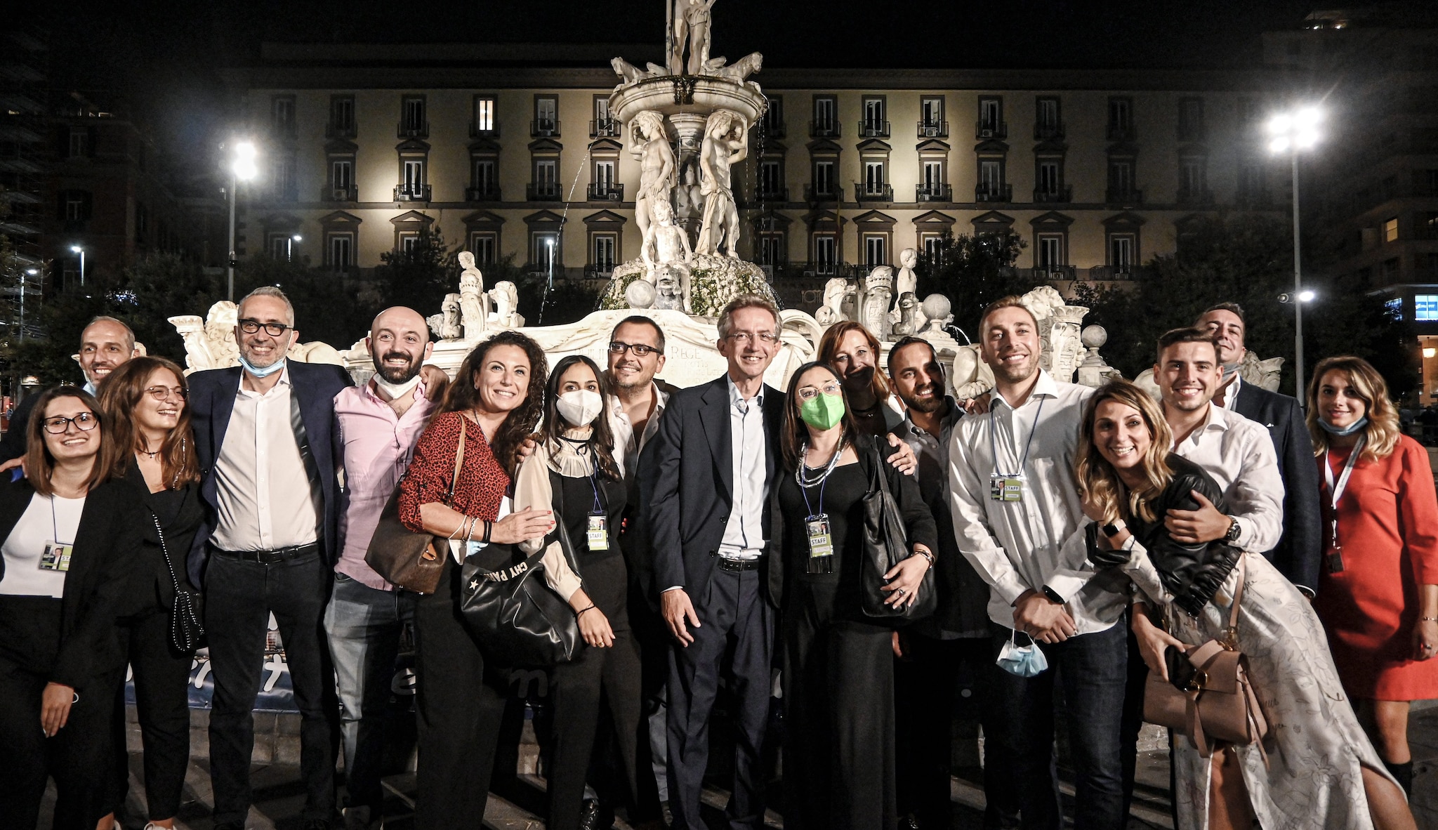 Tutti gli uomini del sindaco di Napoli: la squadra che ha portato al ...