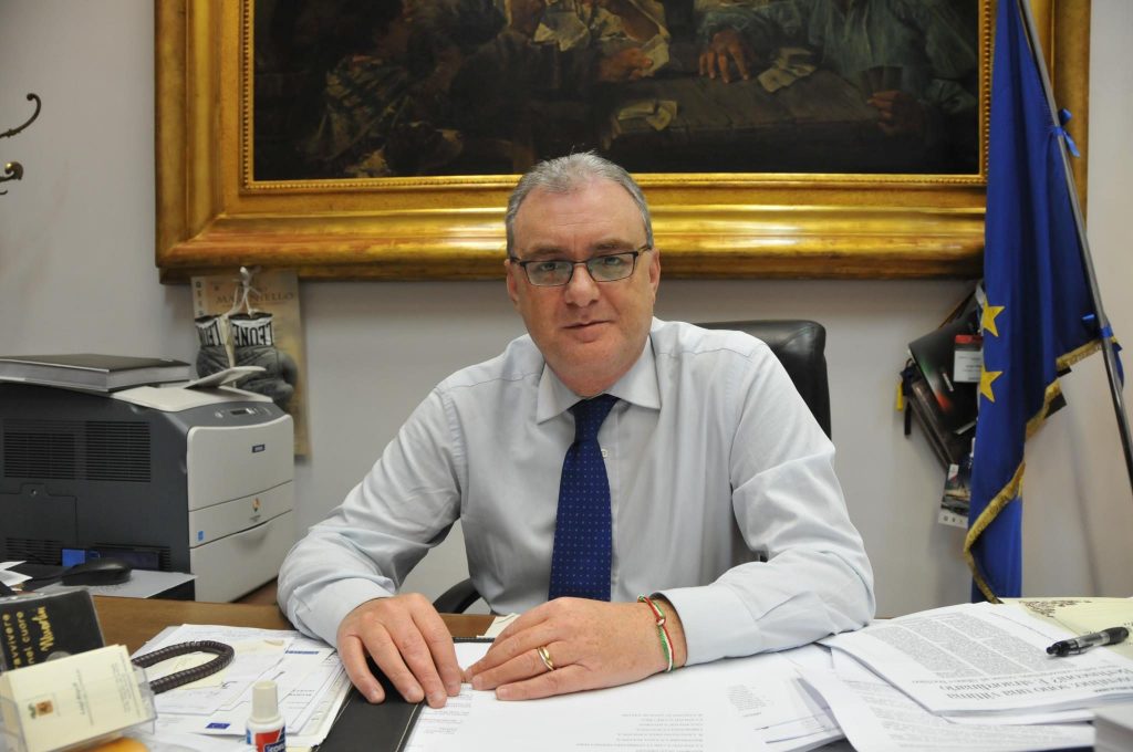 Saluto romano degli ex militanti Msi, parla Rispoli: "Era una ...