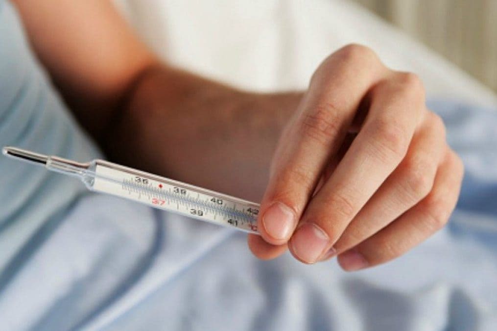 A Napoli ambulatori medici affollati per l'influenza: "Febbre alta e ...