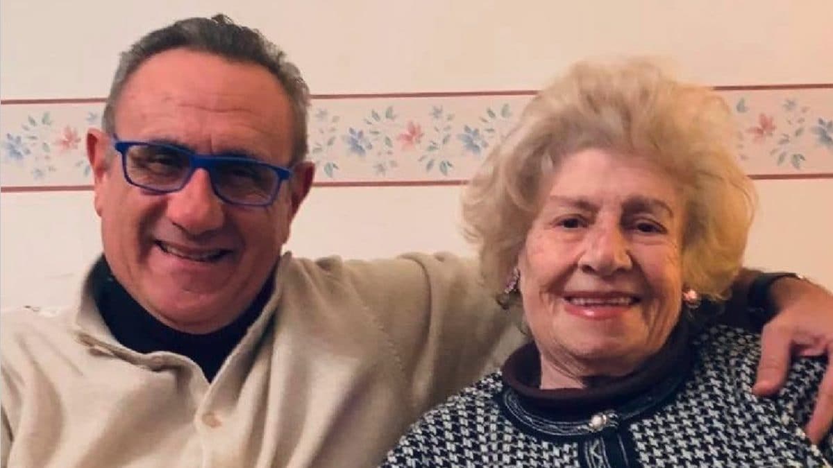 Lutto per l'attore Gino Rivieccio, morta la mamma: "Hai dipinto di ...