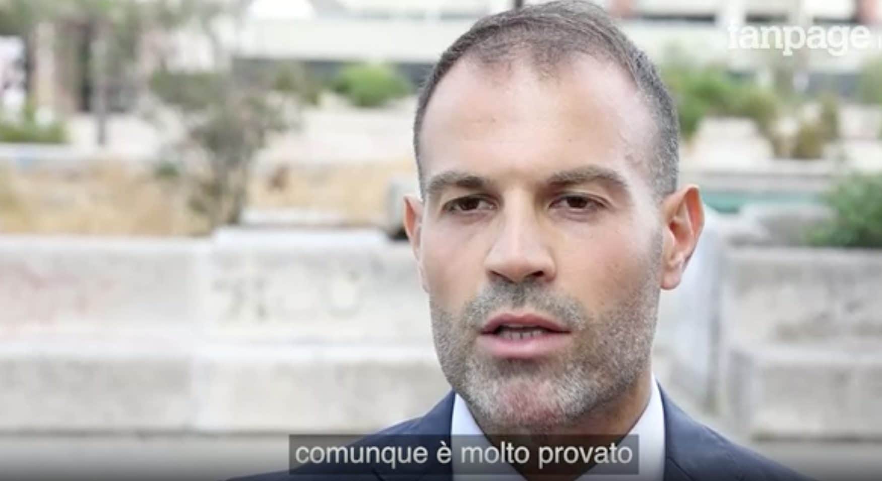 Roberto Saviano racconta l'omicidio di Giovanbattista Cutolo: Armi in ...