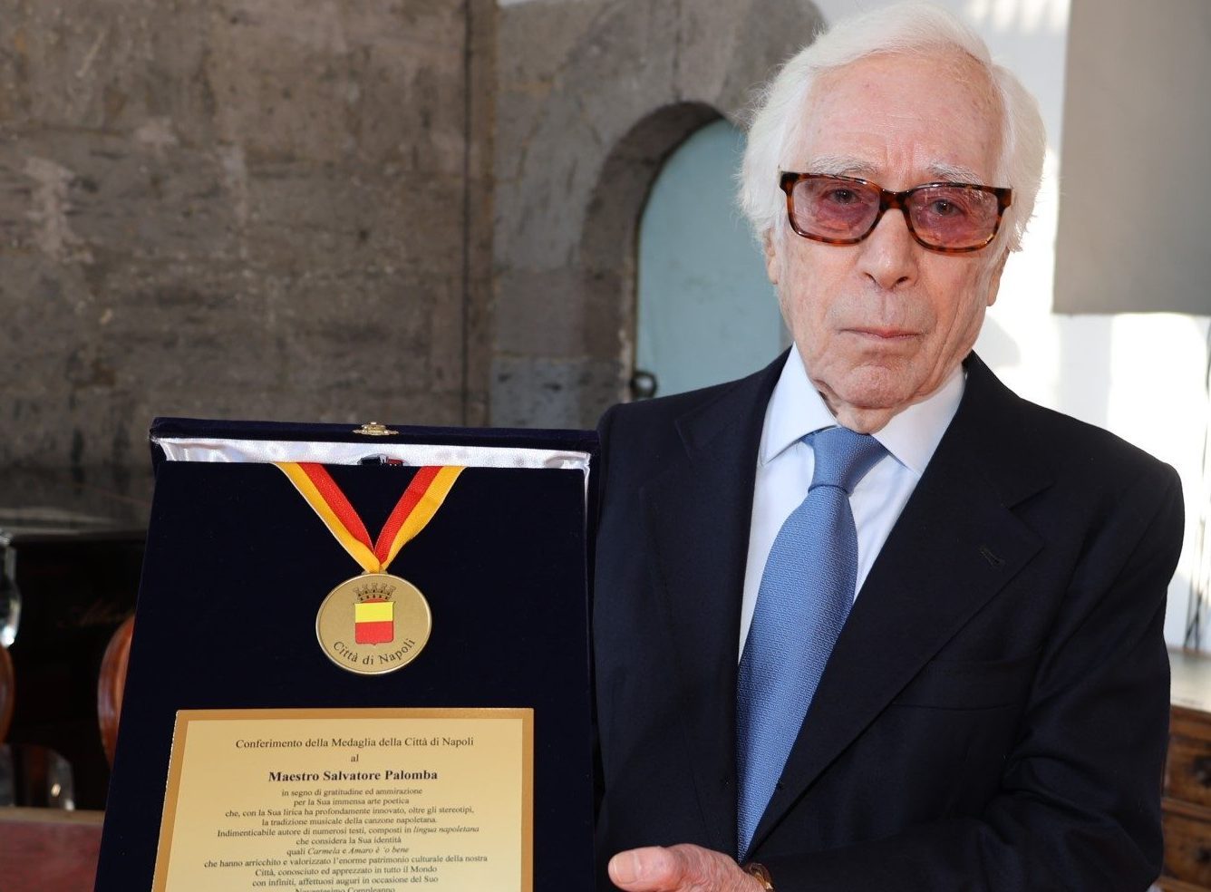 Napoli ha onorato Salvatore Palomba, uno dei più grandi autori di ...