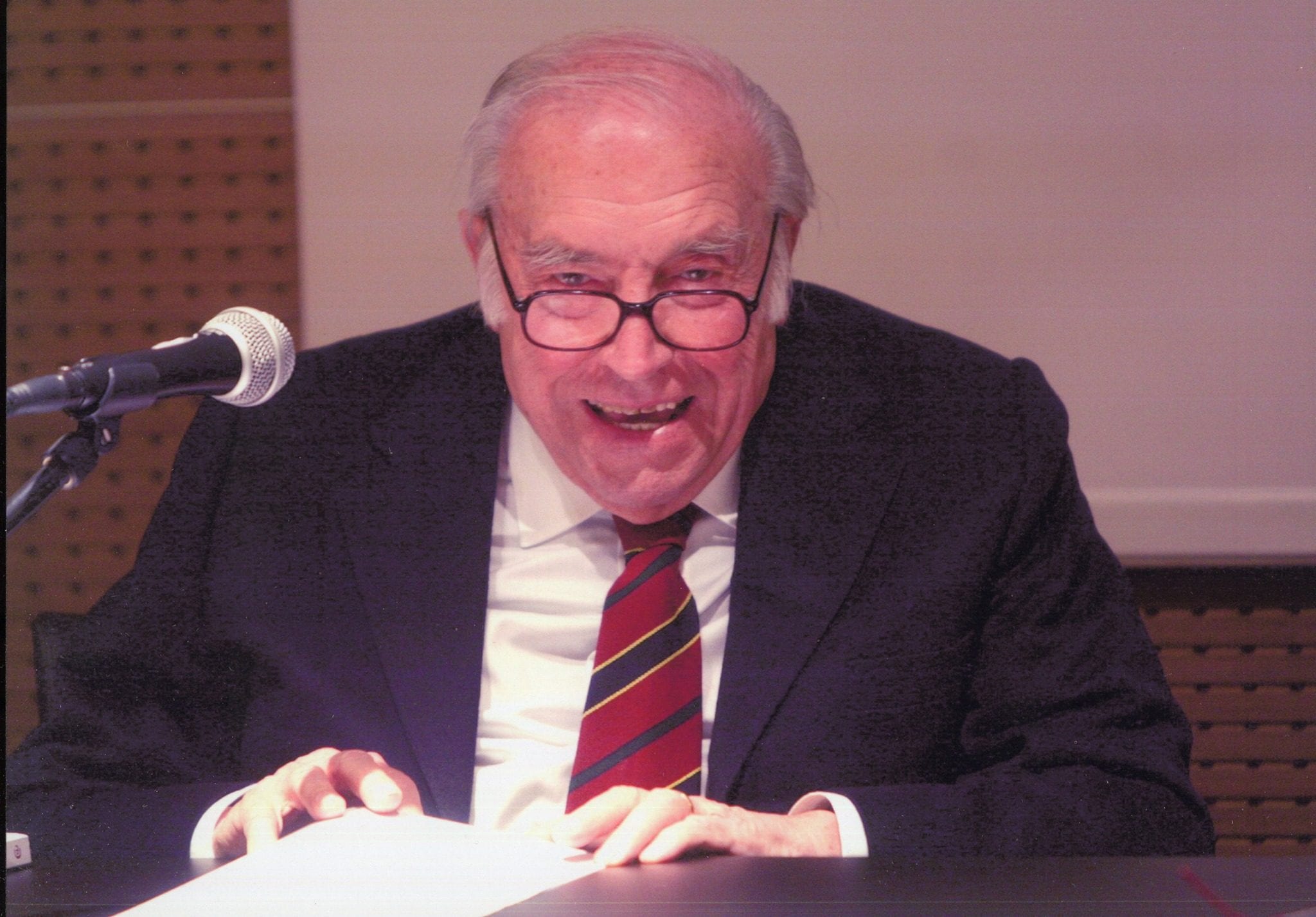 Morto Renato De Fusco, storico dell'architettura e del design: lutto ...