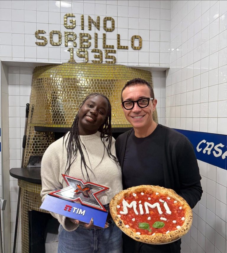 Mimì da Gino Sorbillo dopo la vittoria di X Factor: la "festa" con una ...