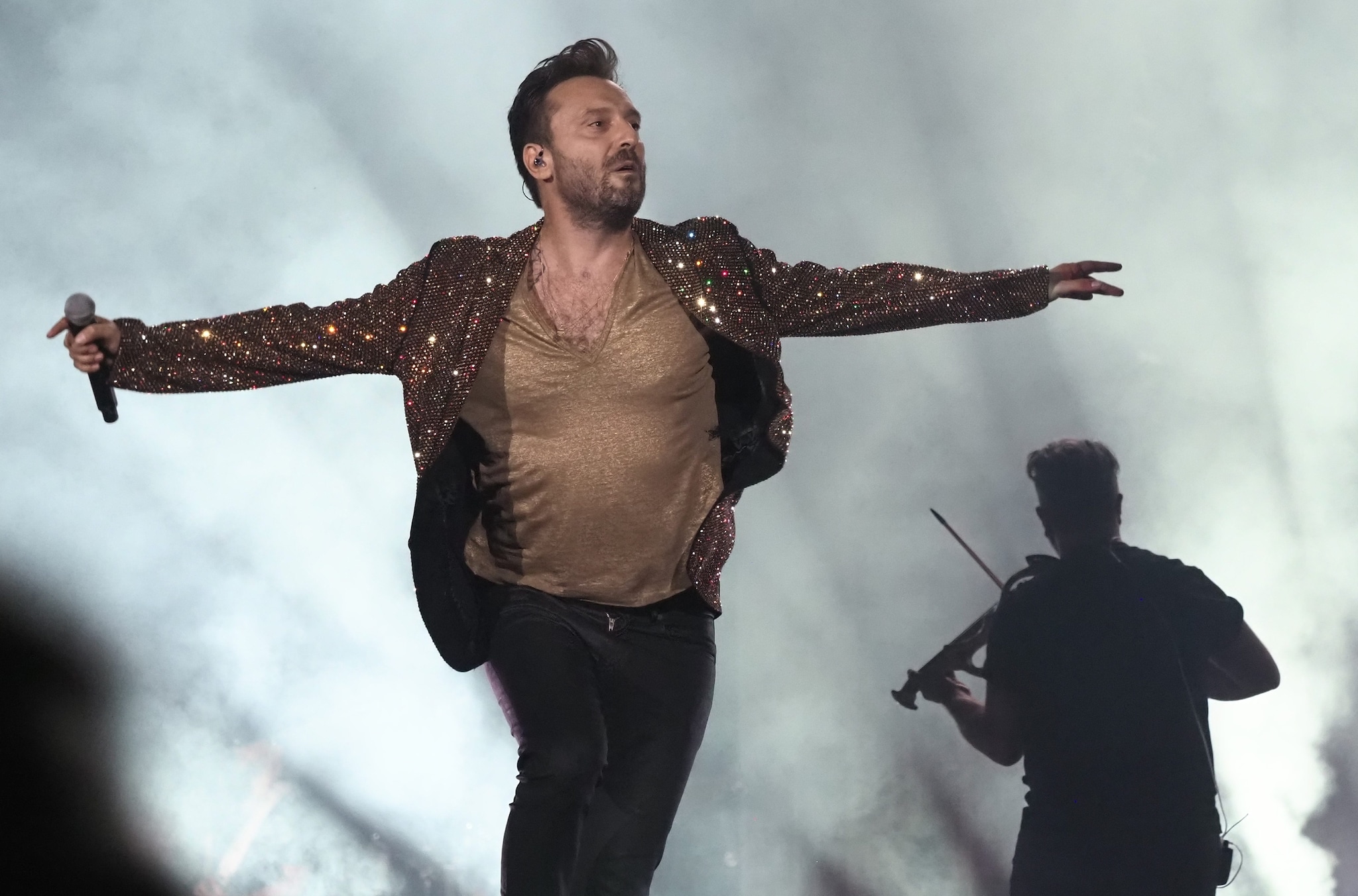 La scaletta del concerto 2025 di Cesare Cremonini allo stadio Maradona ...