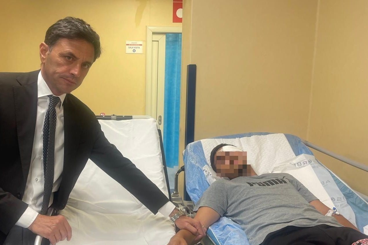 Portici, 16enne massacrato di botte per un saluto a una ragazza: denunciato l'ex fidanzatino 14enne