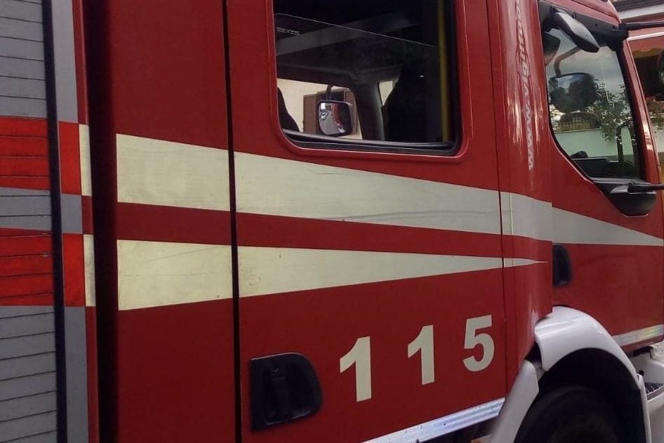 Incendio a Portici, donna di 88 anni muore tra le fiamme nella sua ...