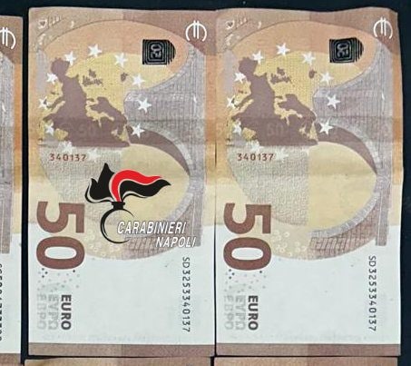 In tasca gli trovano 300 euro falsi in banconote da 50, arrestato ...