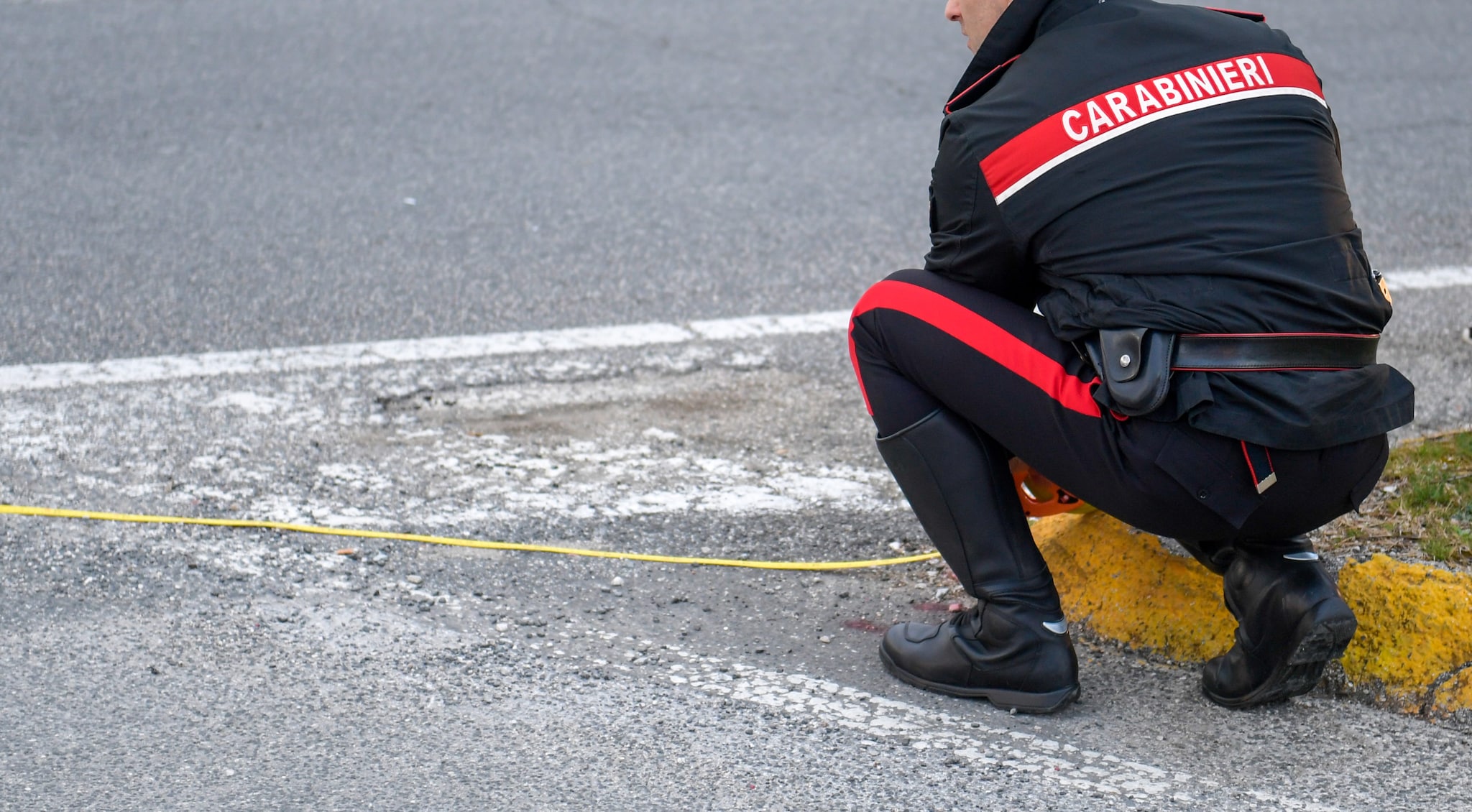Accoltellato un uomo sul Lungomare di Salerno da sconosciuti all ...