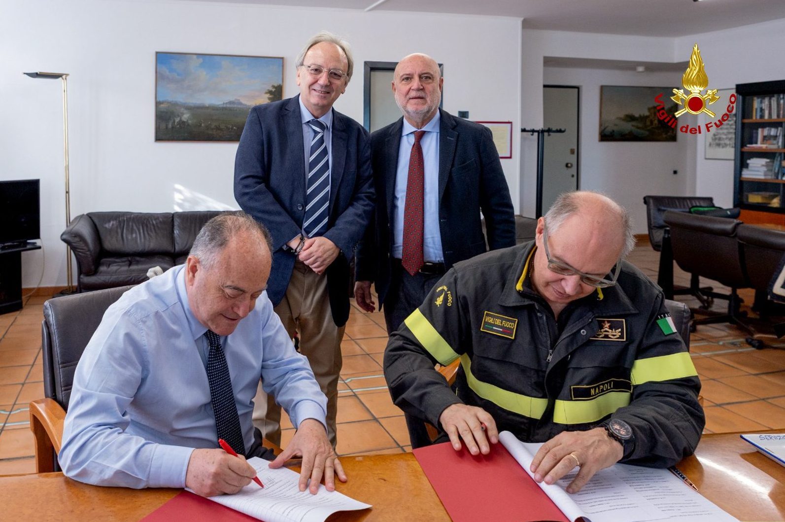 Napoli, nuovo patto tra la Procura e i Vigili del Fuoco: rafforzata la ...