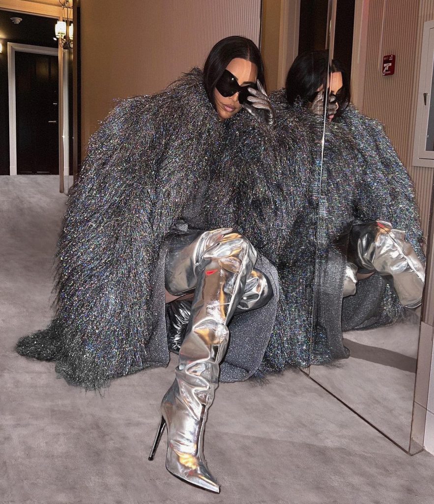 Kim Kardashian e il nuovo amore Pete Davidson: la prima foto di coppia è con pelliccia e stivali ...