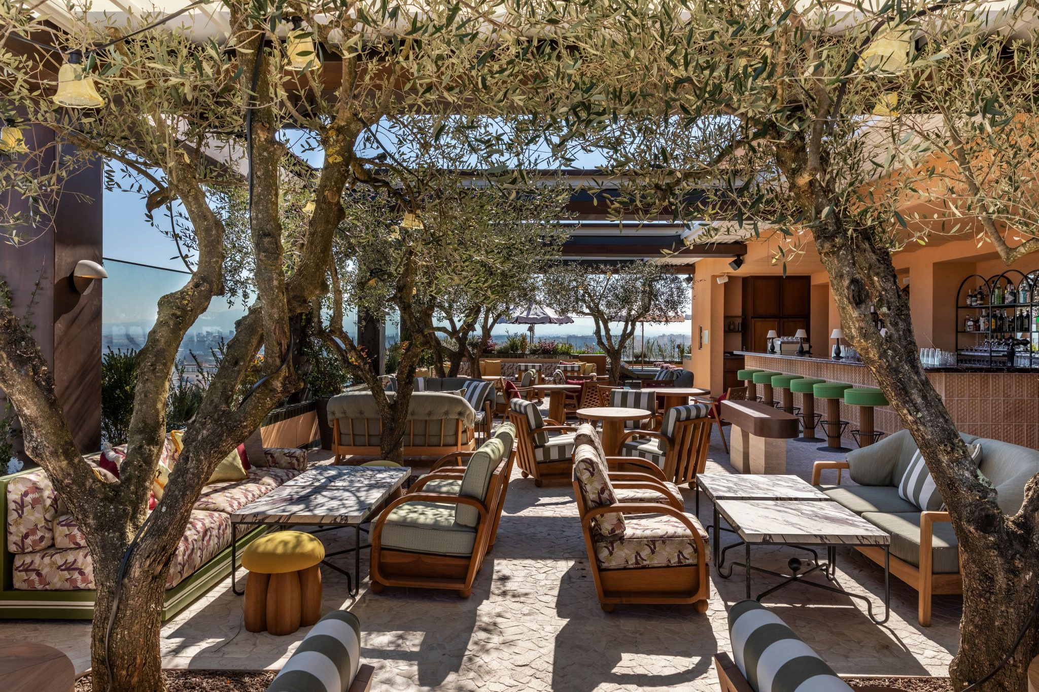 Soho House inaugura a Roma l'iconico ristorante Cecconi’s: una terrazza ...